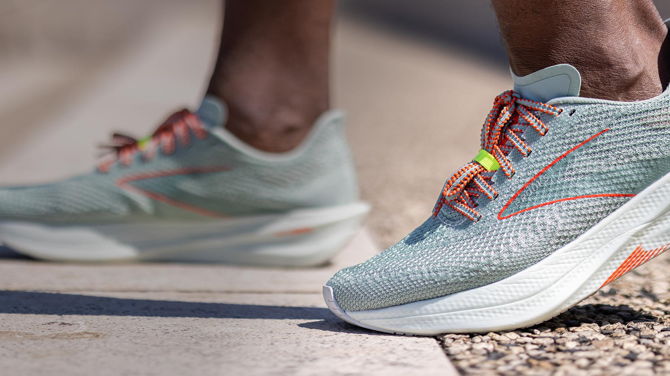 Rekomendasi Sepatu Running Lokal Terbaik untuk Pecinta Olahraga ...